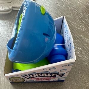 Toys | New Kids Fubbles Bubble Blastin Machine Blows Streams Of Bubbles ...